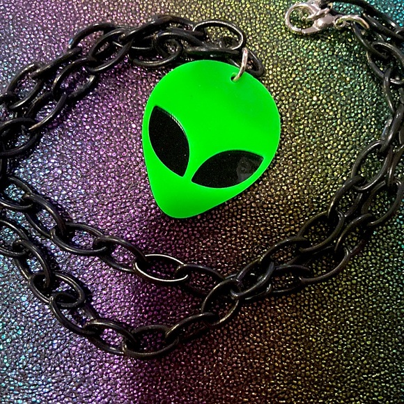 Dolls Kill | Jewelry | Alien Chain Necklace | Poshmark